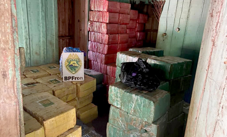 Bpfron Apreende Mais De Três Toneladas De Drogas Em Diamante Doeste